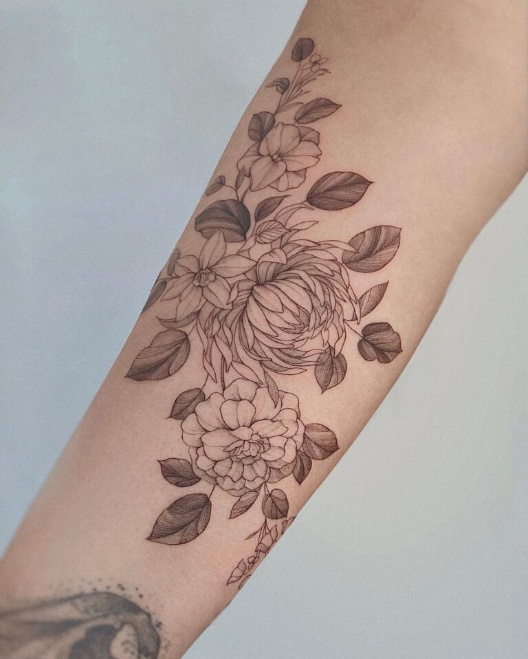 🔥 40 Aesthetic Tattoos and a Complete Guide